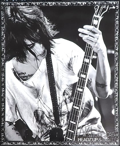 Aki / HEADZ UP (CD Single Item) | Music software | Suruga-ya.com