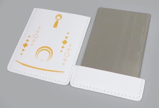 01. Mikazuki-Munechika (Haku)'s hamon handheld mirror' Sword Ranmai ...