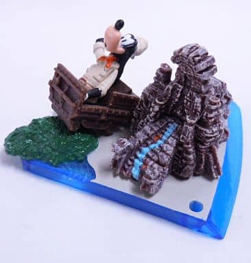 Raging Spirits (goofy) Coca-Cola Original Tokyo DisneySea Diorama ...