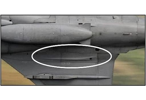 1/72 JAS-39C/D Gripen Modified Fuel Tank Detailed Up Parts for Level of ...