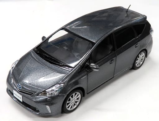 1/30 Toyota Prius Alpha (Gray Metallic) Color Sample Display Model ...