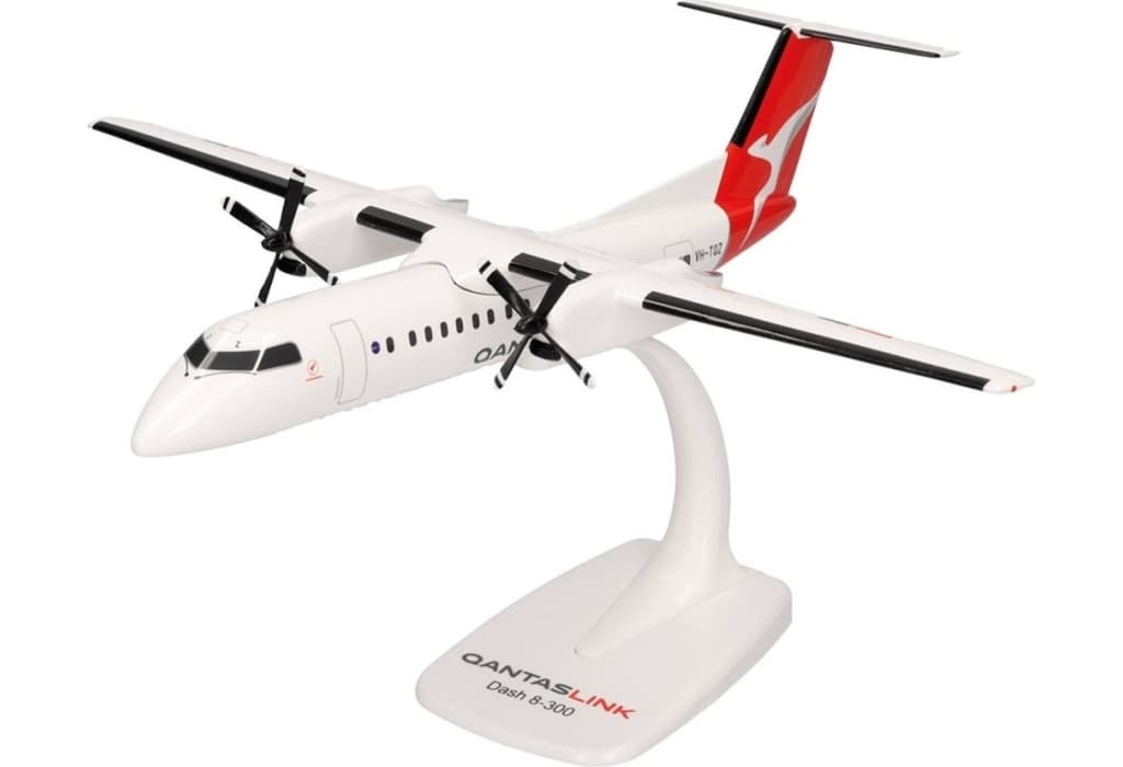 1/100 DHC-8-300 Qantas Airways link VH-TQZ "Bundaberg" snap-fit ...