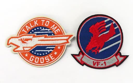 Set of 2 Emblem Badges "Top Gun Maverick" | Goods / Accessories ...