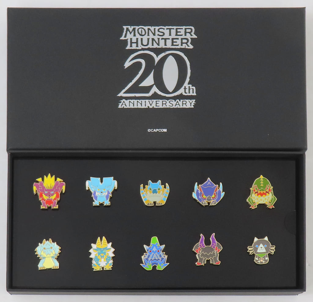 Collective Pin Set B "CAPCOM CAFE× MONSTER HUNTER 2 0th Anniversary ...