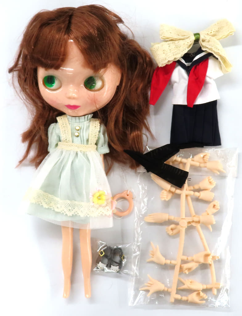 Customized / Damaged Girl (Red / Long Hair) Custom Doll | Toy Hobby ...