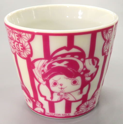 "ONE PIECE JUMP SHOP Osaka Shinsaibashi store moving campaign" goods ...