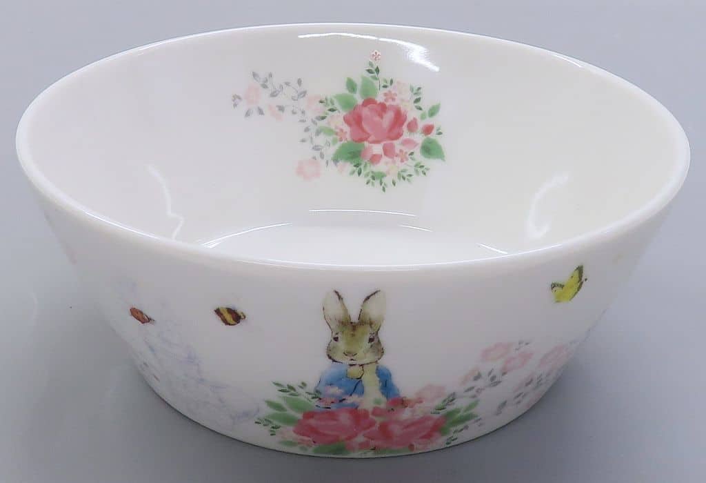 No. 1 Peter Rabbit Salad Bowl "Peter Rabbit" Danzen! Lots of excitement ...