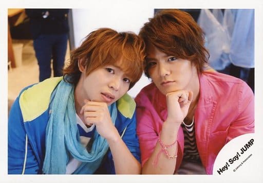 Hey! Say! JUMP / Daiki Arioka / Yoshito Okamoto / Horizontal ・ Bust up ・ Costume ・ Blue ・ White ...
