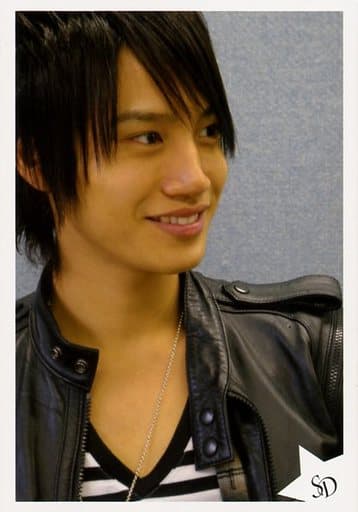 Official photo (male) / actor Shinpei Takagi / Upper Body / Costume ...