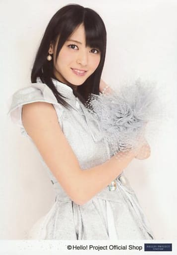 ° C-ute / Maimi Yashima / Upper Body / Costume Silver / White / Right ...