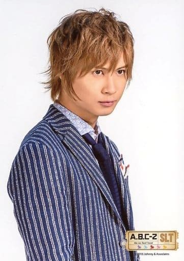 A.B.C-Z / Ryosuke Hashimoto / Bust up / Costume blue / Right facing ...