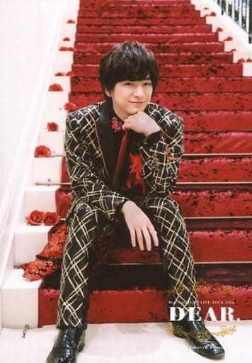 Official photo (Johnnys) / idol / Hey! Say! JUMP Hey! Say! JUMP / Yuri Chinen / Whole body ...
