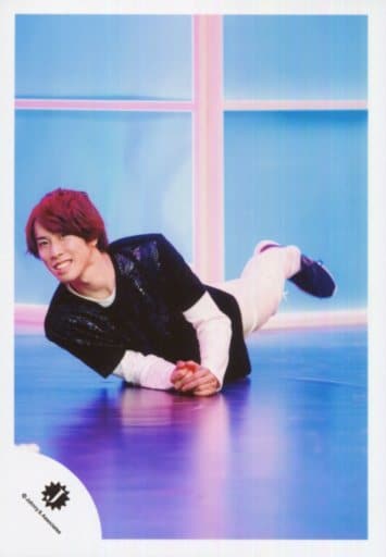 Snow Man / Ryota Miyadate / whole body (out of sight), black and white costume, body on the ...