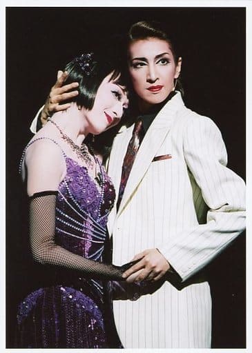 Official photo (female) / Takarazuka Revue (Hanagumi) / actress ...