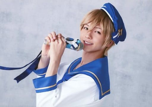 Izumi Miyazaki (Tomoya Mahaku) / Horizontal bust up unit costume / Left ...