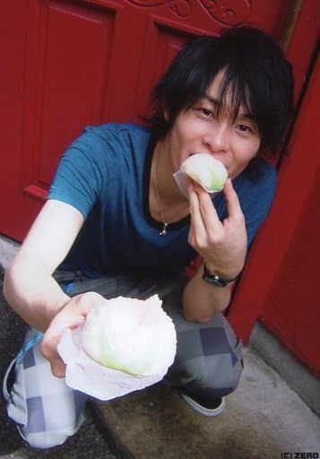 Official photo (male) / actor ZERO / Yuki Fujiwara / Whole body ...