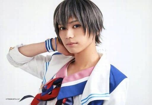 Official photo (male) / actor Ryohei TAKENAKA (Uzuki New) / Horizontal, Bust Up, Costume Blue ...
