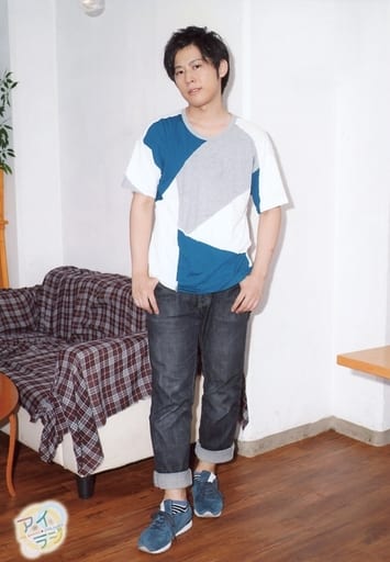 Official photo (male) / Voice actor Yusuke Shirai / Whole Body ...