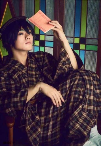 Official photo (male) / actor Ryoki Nagae (Edogawa Rampo) / Whole-body ...