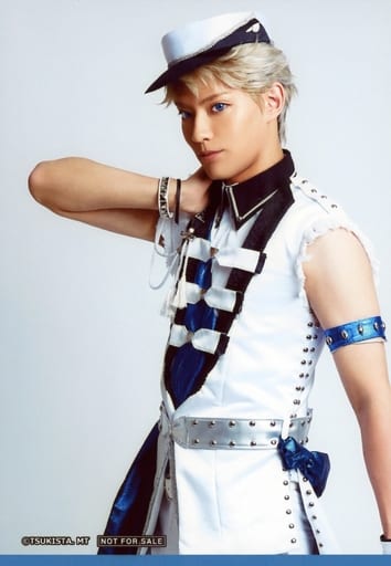 Official photo (male) / actor Kazumi Doi (Fumizuki Umi) / Upper-body ...