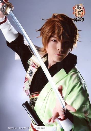Official photo (male) / actor Takigawa Kodai (Hideyoshi Toyotomi) / Upper-body, Both-handed ...