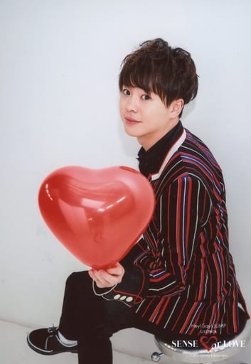 Official photo (Johnnys) / idol / Hey! Say! JUMP Hey! Say! JUMP / Daiki Arioka / Knee-Up ...