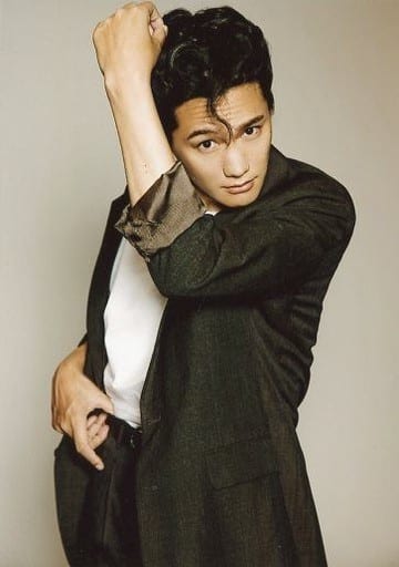 Official photo (male) / actor Juri / Above the Knee / Black / White ...