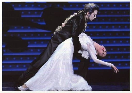 Takarazuka Revue (Tsukigumi) / Ryo Tamaki / Reika Manaki / Live Photo ...