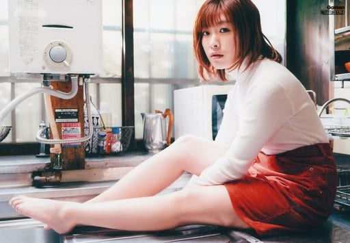 Official photo (female) / voice actor Ai Furihata / Journal "Voice Actor アニメディア January issue ...