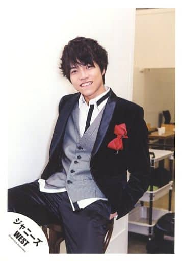 Official photo (Johnnys) / idol / Johnny's West Johnny's West / Daiki Shigeoka / Knee-Up ...