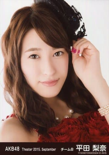 Official photo (AKB48, SKE48) / idol / AKB48 Rina Hirata / Bust Up / Left Hand Hair / Smile ...