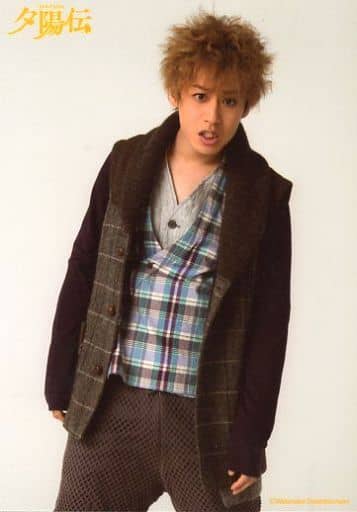 Official photo (male) / actor D2 / Takahisa Maeyama (Fujimaru) / Above the Knee / Black Costume ...