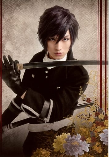 Official photo (male) / actor Ryo Matsuda (Saito Hajime) / Above the Knee / Black White Costume ...
