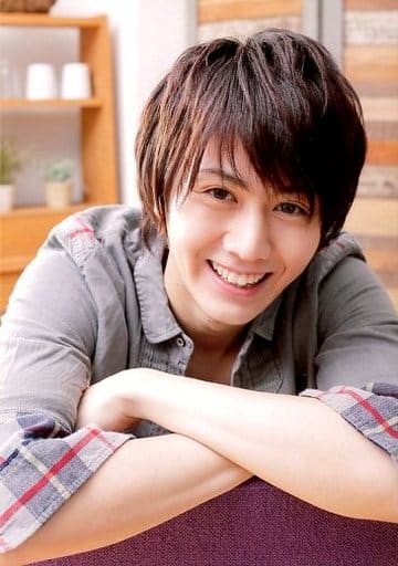 Official photo (male) / actor Motohiro Ota (Shunsuke Imaizumi) / Bust ...
