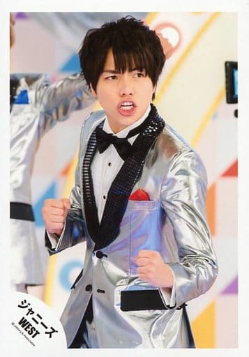 Official photo (Johnnys) / idol / Johnny's West Johnny's West / Daiki Shigeoka / Upper Body ...