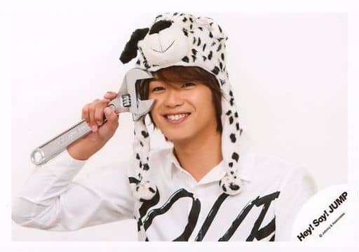 Hey! Say! JUMP / Yuya Takagi / horizontal type, bust up, costume white, dog headgear, right-hand ...