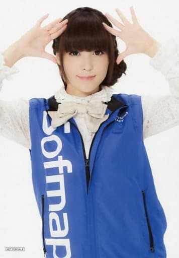 Official photo (female) / singer Maon Kurosaki / CDs "The Wings of Paradise" Sofmap Special Gift ...