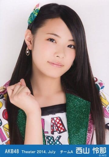 Official photo (AKB48, SKE48) / idol / AKB48 Rena Nishiyama / Bust Up / Right Hand Rock ...