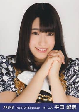 Official photo (AKB48, SKE48) / idol / AKB48 Rina Hirata / Rare, Common Cut, Bust Up, Knuckles ...