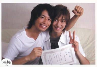 Official photo (male) / actor Takumi Saitoh / Hiroki Aiba / Yokogata / Bust-up / White Costume ...