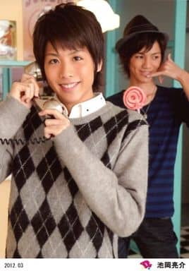 Official photo (male) / actor D2 / Ryosuke Ikeoka / Takuya Negishi / Costume Gray Black / Ikeoka ...