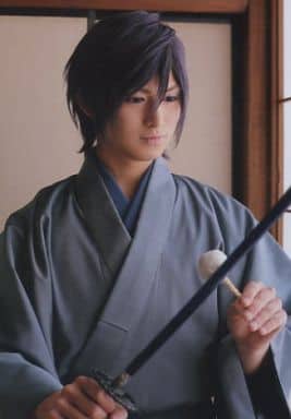 Official photo (male) / actor Ryo Matsuda (Saito Hajime) / upper body, Japanese clothes gray ...
