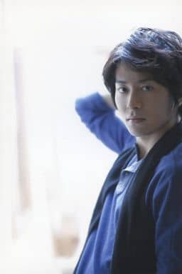 Official photo (male) / actor Ryouta Murai / Bust Up / Costume Blue ...