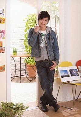 Official photo (male) / actor Takuya Kishimoto (Akutsu Jin) / Body, Denim Jacket, Jeans, Left ...