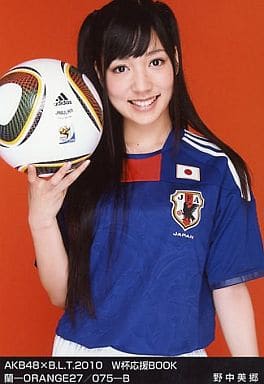 Official photo (AKB48, SKE48) / idol / AKB48 Misato Nonaka / AKB48 × B. L. T. 2010 World Cup ...