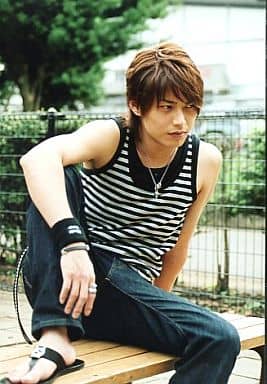 Official photo (male) / actor Kengo Ohkuchi / Black and White Stripe ...