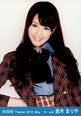Official photo (AKB48, SKE48) / idol / AKB48 Mariya Suzuki / Upper-Torso, Right-Hand Hips ...