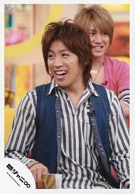 Kanjani Eight / Shingo Murakami / Upper body / Dark blue vest / Striped ...