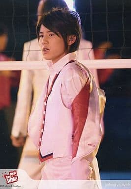 Ryosuke Yamada / Live Photo, Above-the-Knee, White Vest, White Shirt, Left-Facing Body, Jacket ...