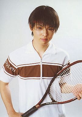 Official photo (male) / actor Ryosuke Kato (Jun Kisarazu) / Upper body / Uniform / Racket hold ...